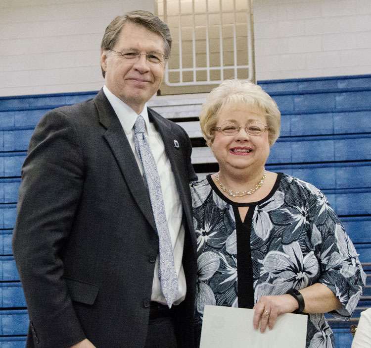 Mary Corbin Named Staff Member of the Year - Shorter University